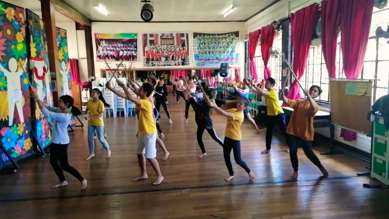 BINISLAKAN Philippine Folk Dance (Baguio City High School) - YouTube