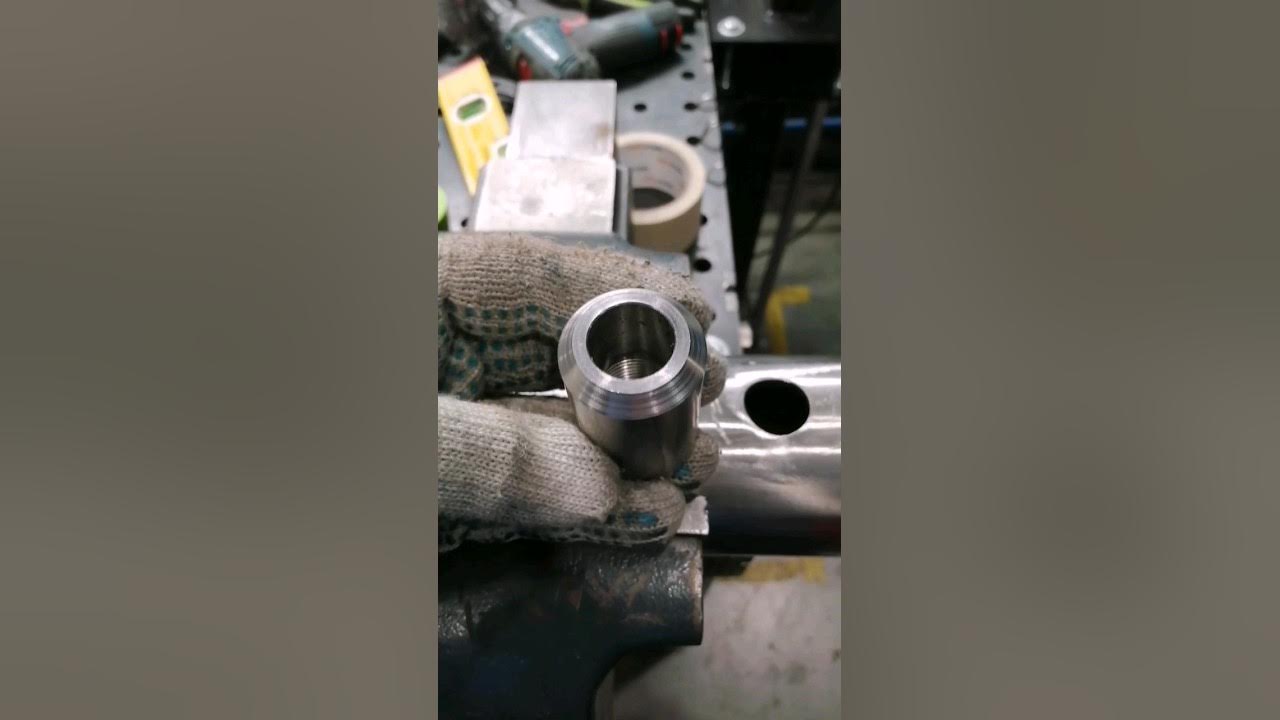 Приварная резьба 1/2 - YouTube