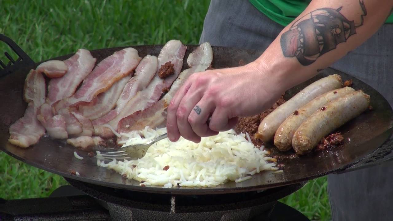 FRESH Eats: Texas Breakfast on the Twok Grill - YouTube