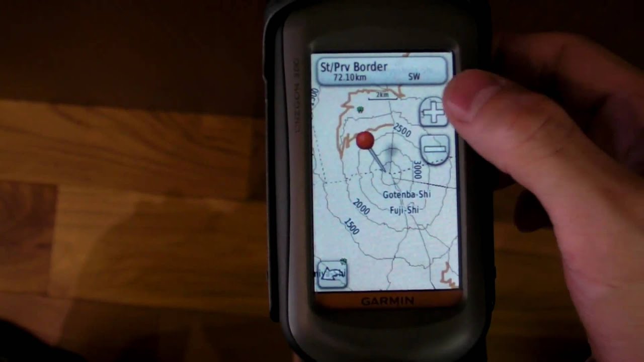 Garmin Oregon 300 ズームとスクロール - YouTube