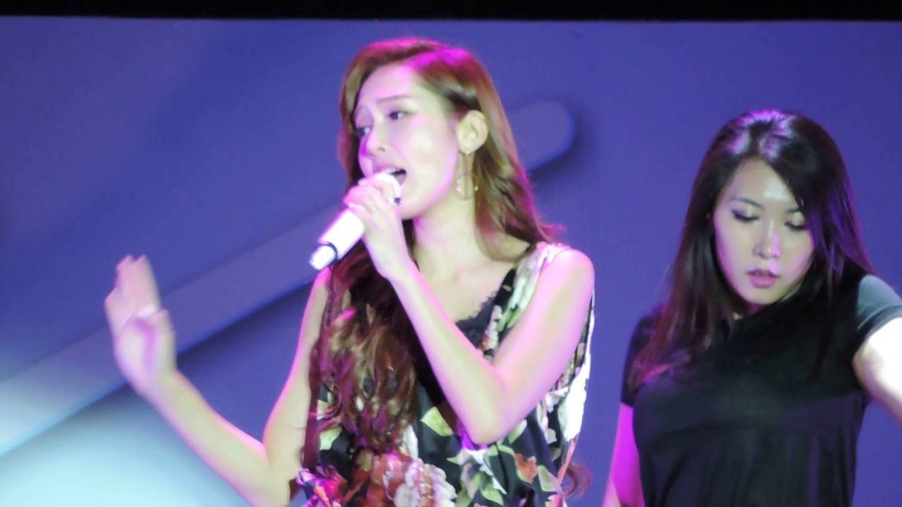 2016 Jessica 1st Premium Live Showcase in Taiwan - Love me the same ...