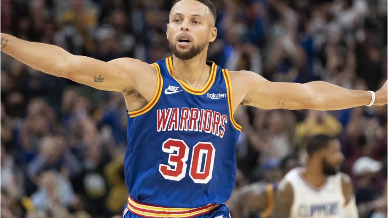 Steph with the three @Catcher05_4life - YouTube