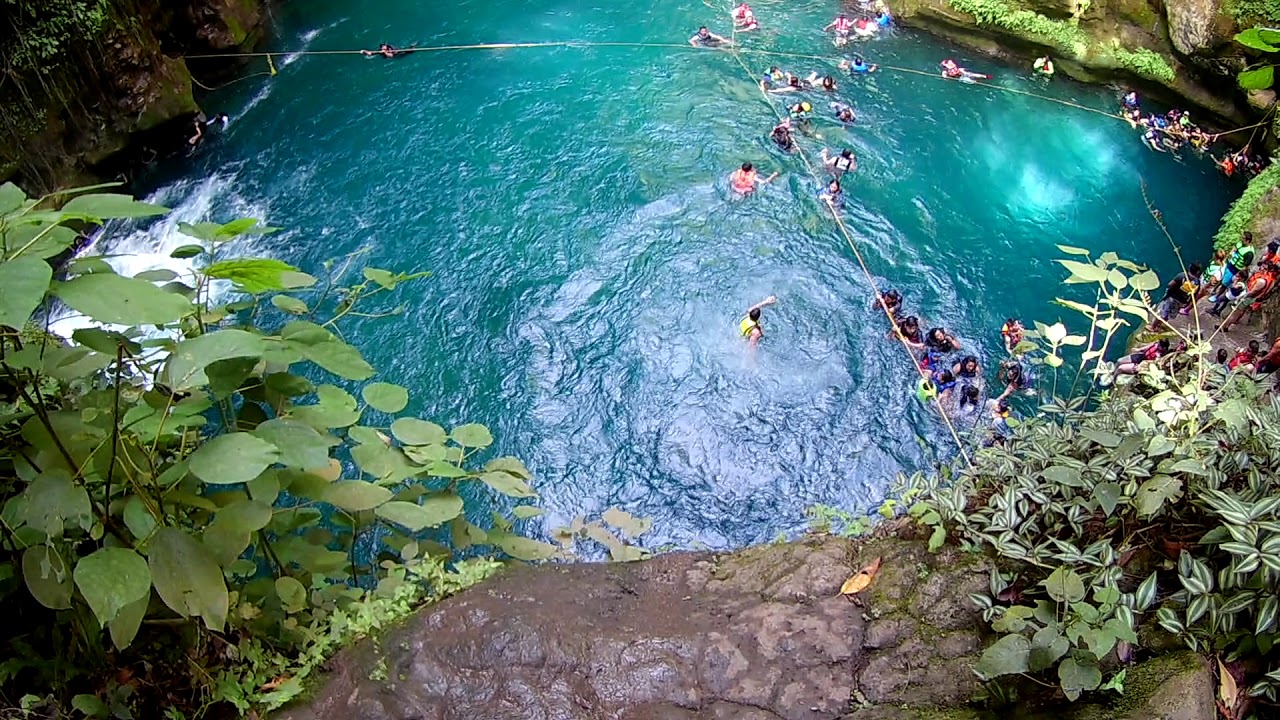 Saltando en Puente de Dios - YouTube