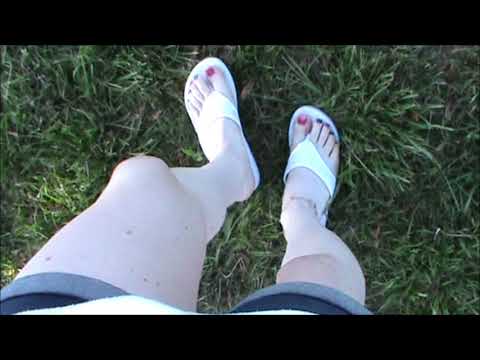 ASMR / Walk in white platform flip flops ( Relaxing sounds ) 💤 - YouTube