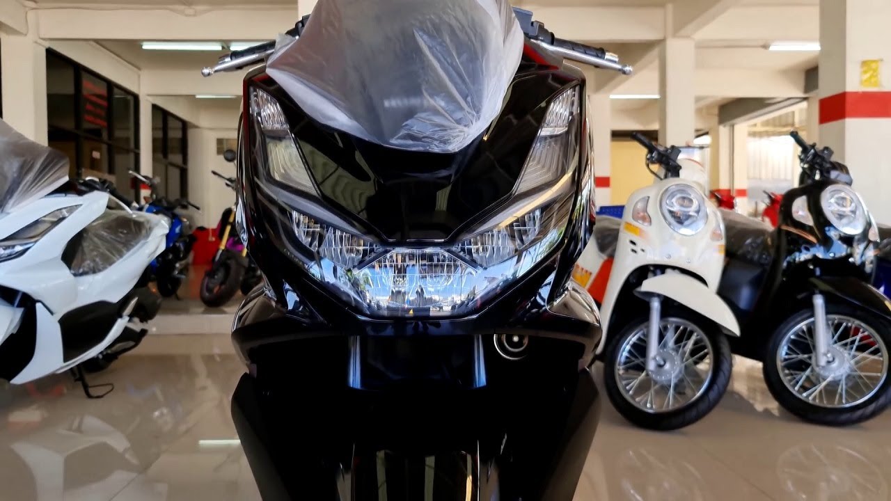 Honda PCX 160 Black Brown 2021 Walkaround - YouTube