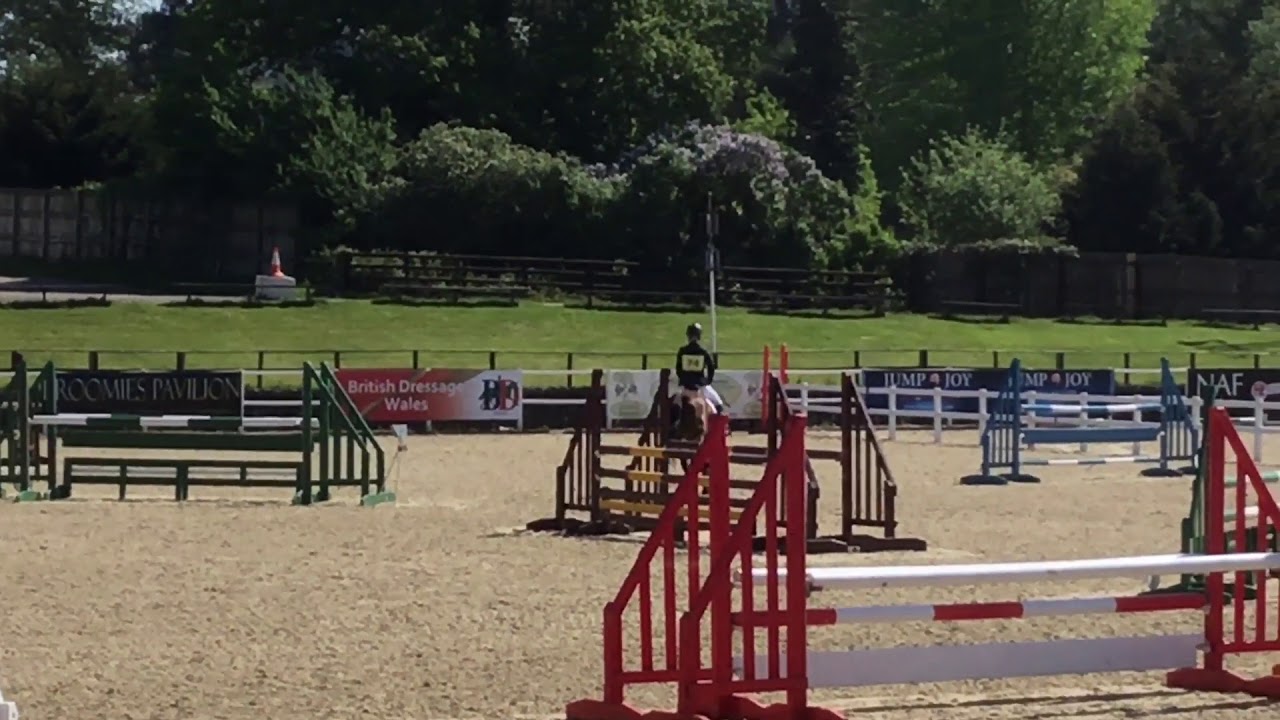 Mille Fleurs Mt Ballan Novice SJ May 2018 - YouTube