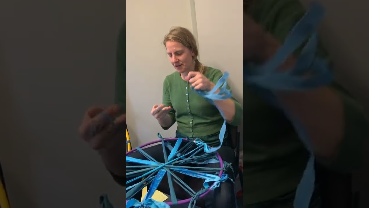 Reclaim the Void 'weave a rag rug for country' video instructions - YouTube