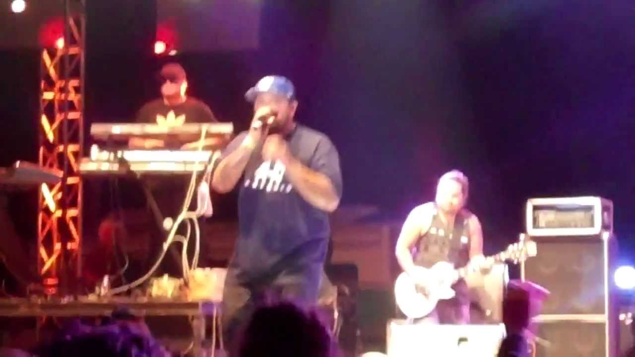 J Boog @ Reggae on the River 2013 Performing "Every Little Thing" - YouTube