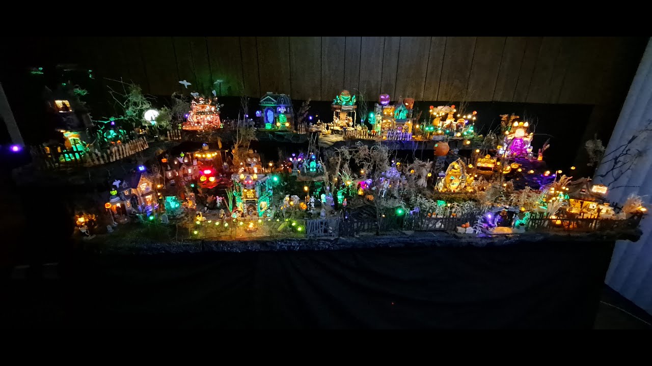Lemax Spooky Town and Department 56 Halloween village 2022. Halloween ...