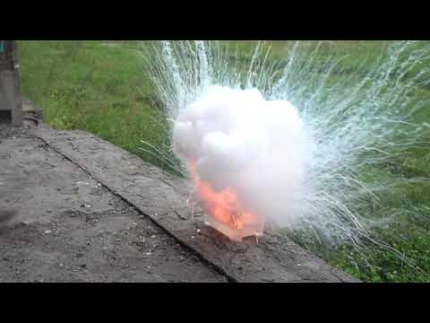 احسان محمدی 🌴عابس🌴: Cesium metal reaction in a mixture of ice and water واکنش فلز سزیم در مخلوط یخ