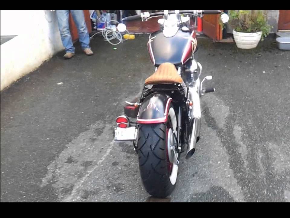 Yamaha Dragstar 650 Bobber - YouTube