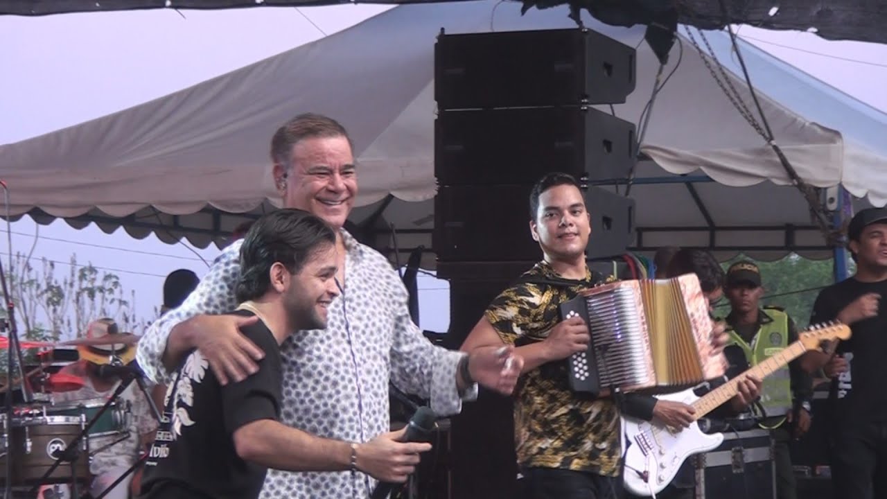 Mi Caramelito, IVAN VILLAZON & Iván Alejandro (En Vivo) Tuto López ...