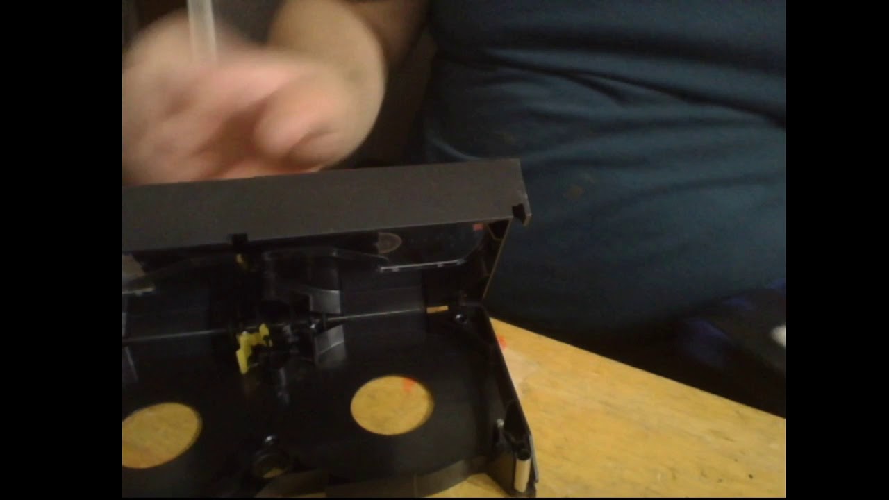 How to swap broken vhs tape shell to the NEW vhs tape shell Part 1 ...
