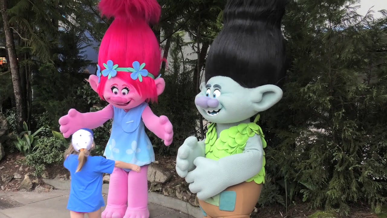 Universal Studios Florida Character Meet and Greet - The Trolls (Poppy ...