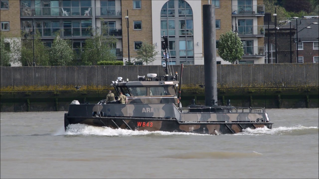 British Army Workboats on the River Thames 02-05-18 - YouTube