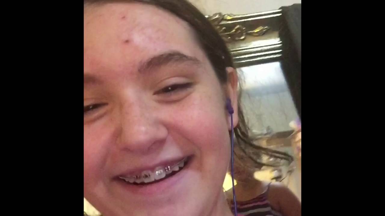 Look at ma cat ma cat is amazing give it a lick it tastes like raisins ...