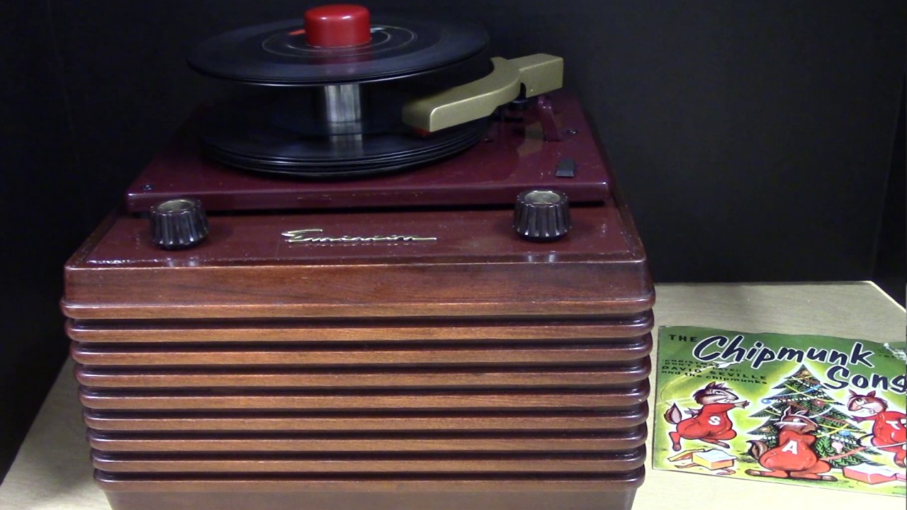Chipmunk Song (1958) played on an Emerson 623-A 45 RPM record player ...