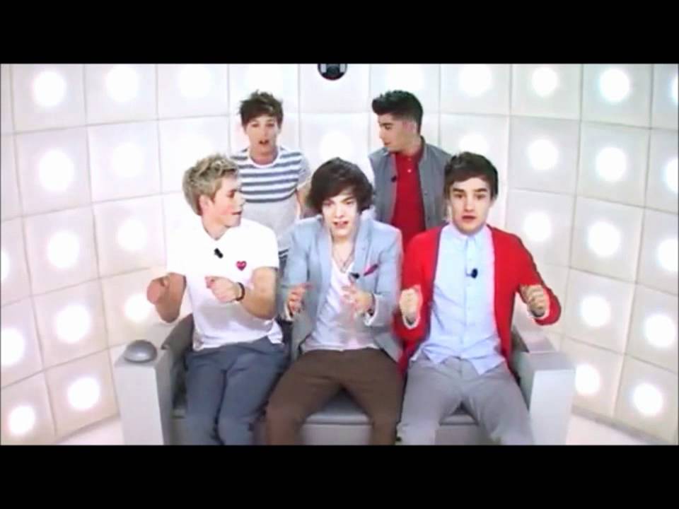 One Direction Dancing - YouTube