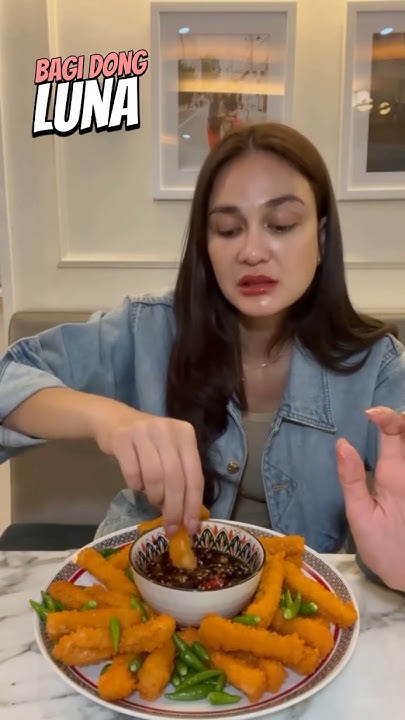 HOT BANGET,Luna makan nagout pakai cabe, terasa dilidah #feedshorts - YouTube