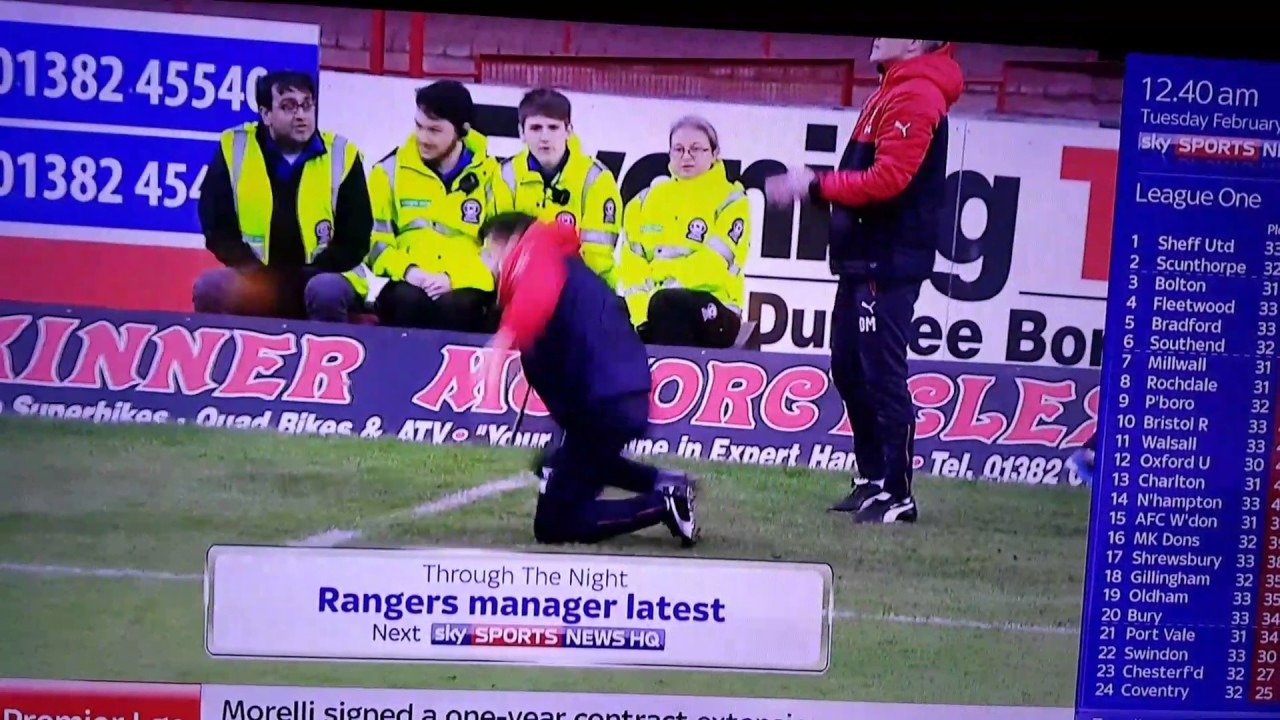 Graeme Murty - Frustrated Head Stand!!!!! Glasgow Rangers FC - YouTube