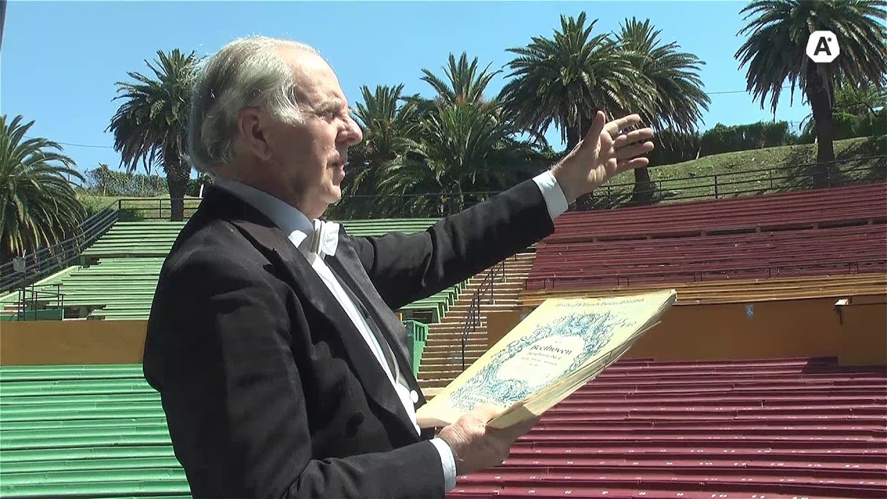 Piero Gamba y la Novena sinfonía de Beethoven - YouTube