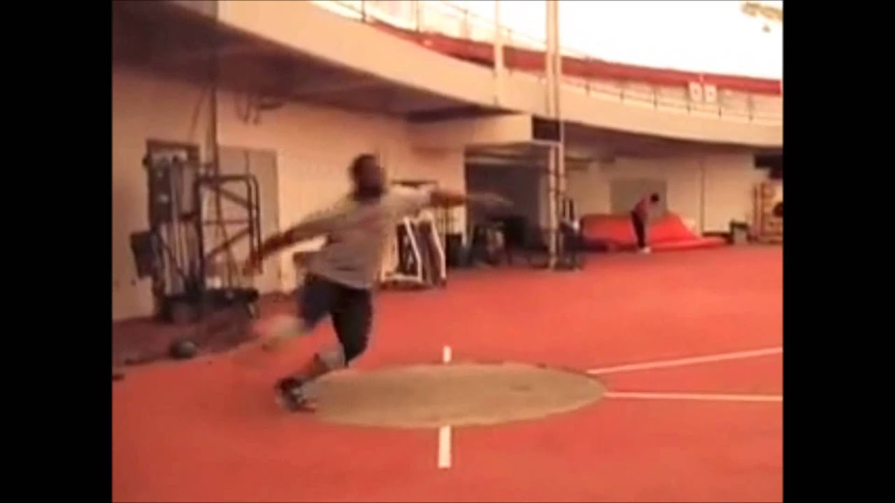 Throwing Discus From A Shot Or Hammer Circle - YouTube