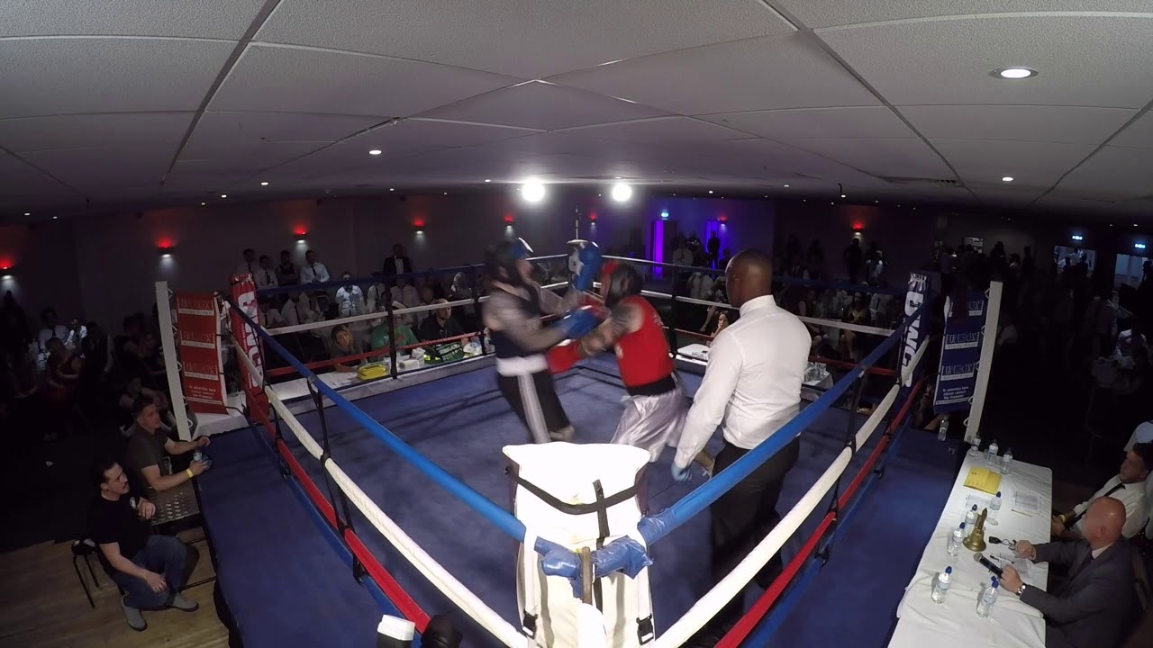 Ultra White Collar Boxing | Kettering | Alan Bates VS James Bannister ...