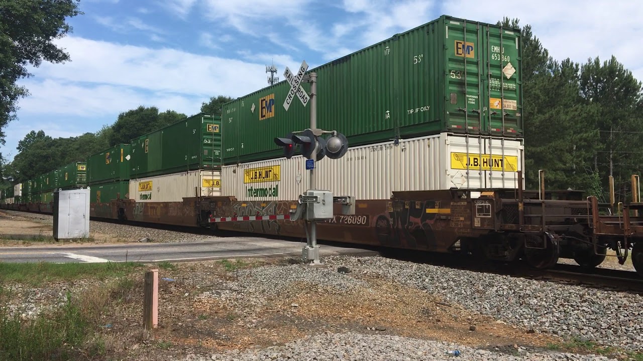 NS 204 speeds through Zion Hill - YouTube