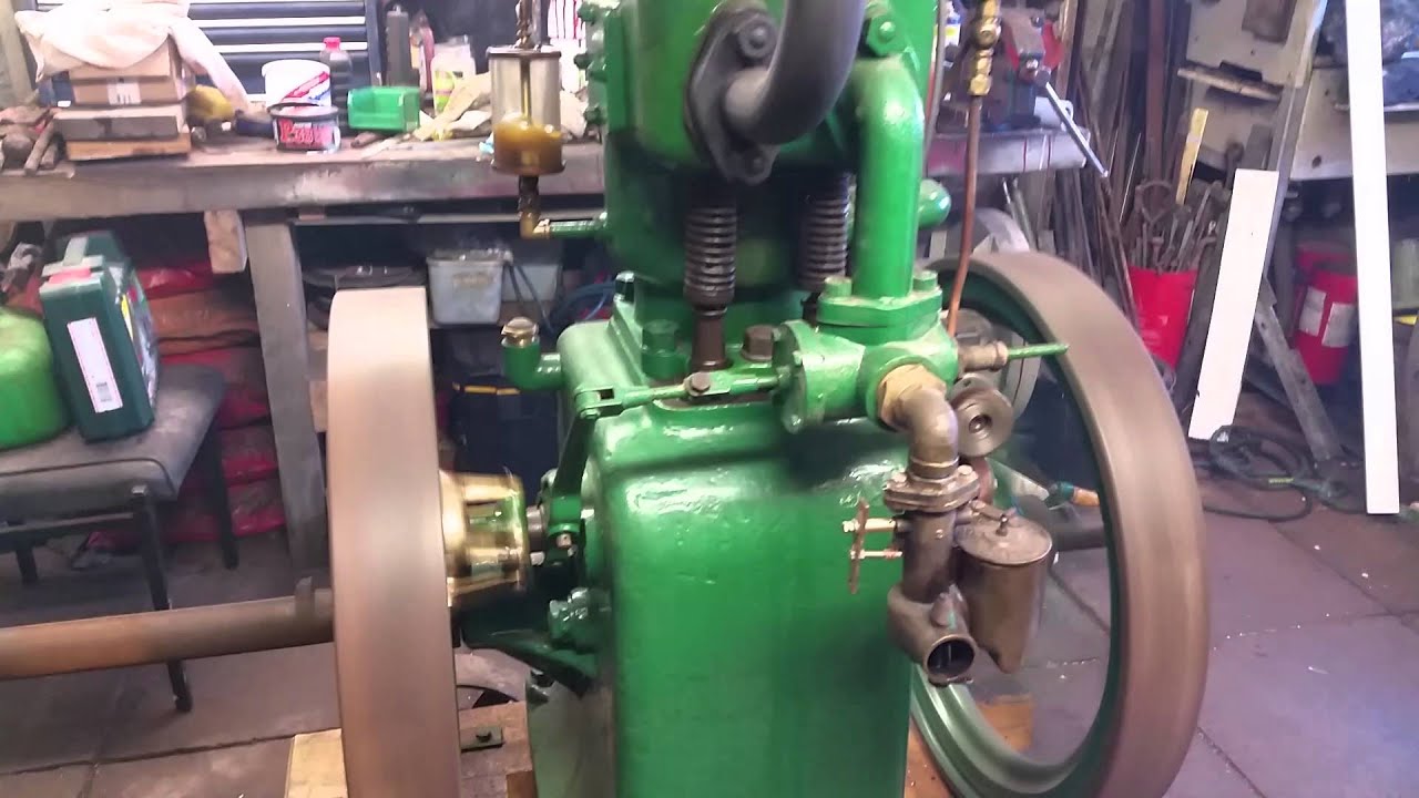 Starting the Capel engine - YouTube