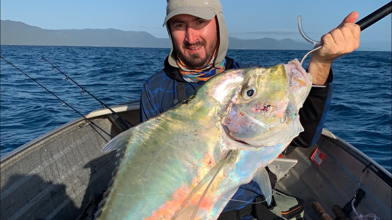 Diamond TREVALLY GREAT BARRIER REEF Instagram @bosslures - YouTube