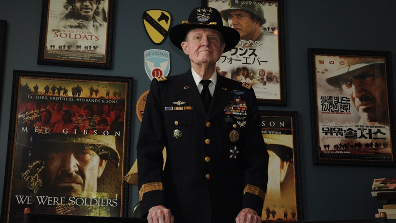 GENERAL HAL MOORE | UNITED STATE MILITARY HISTORY MUSEUM | BARDSTOWN ...
