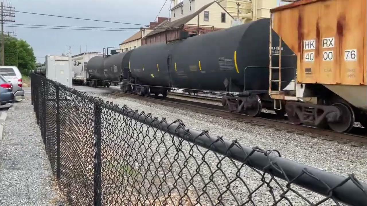 West bound ns unit 4368 Ns unit 4074 Ns unit 9901 Ns unit 5633 up unit 6271 es44ac mixed freight ...