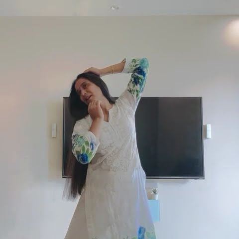 Ang Laga de re dance performance by Jyotsna Joshi/Nisha Deshpande - YouTube