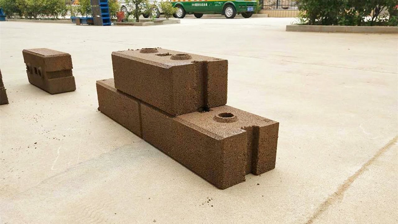 How to make clay lego blocks,soil interlocking brick by using manual ...