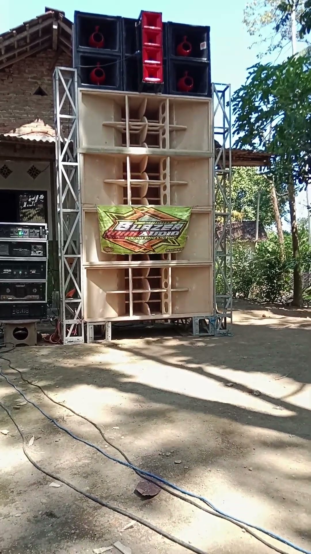 blazer audio ligting - YouTube