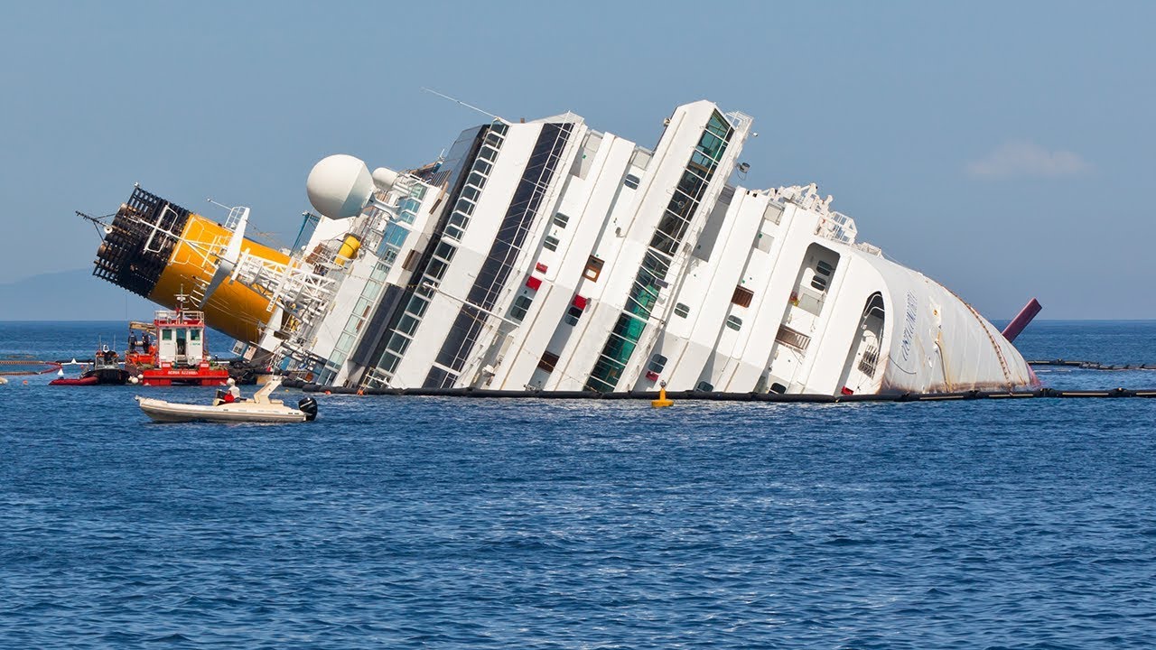 8 Modern Day Shipwrecks! - YouTube