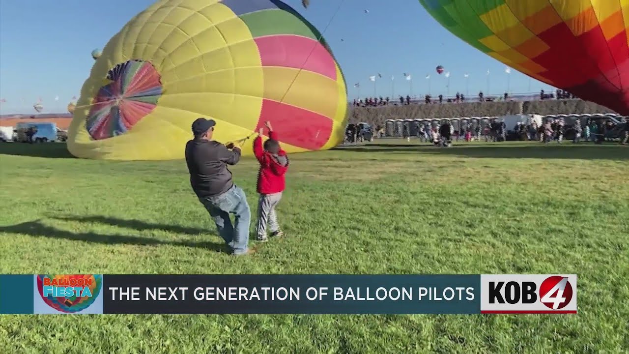 Meet the next generation of hot air balloon pilots - YouTube