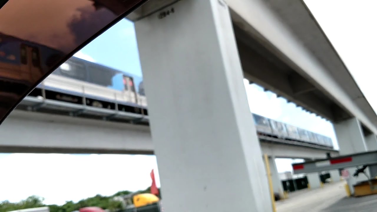 Miami Subway Train - YouTube