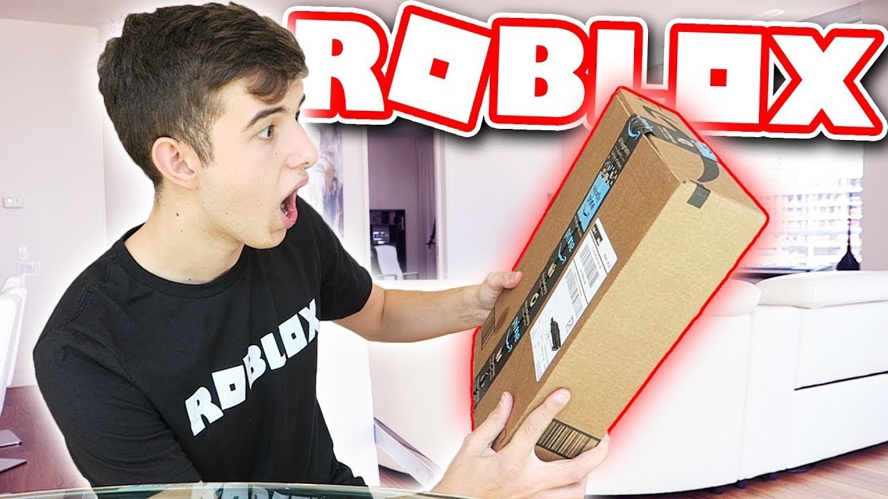 ROBLOX MYSTERY BOX OPENING IN REAL LIFE! (Roblox Toys) - YouTube