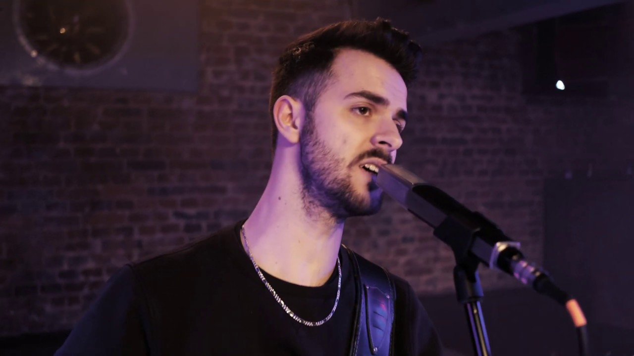 Tim Riddle - Someone (live) - YouTube
