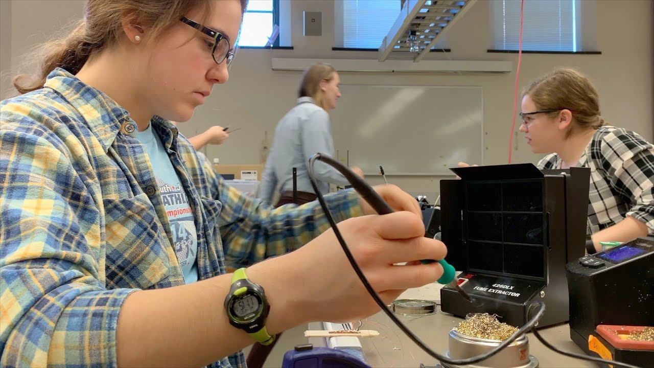 Strength and Materials Engineering Final Projects | Class Visit - YouTube