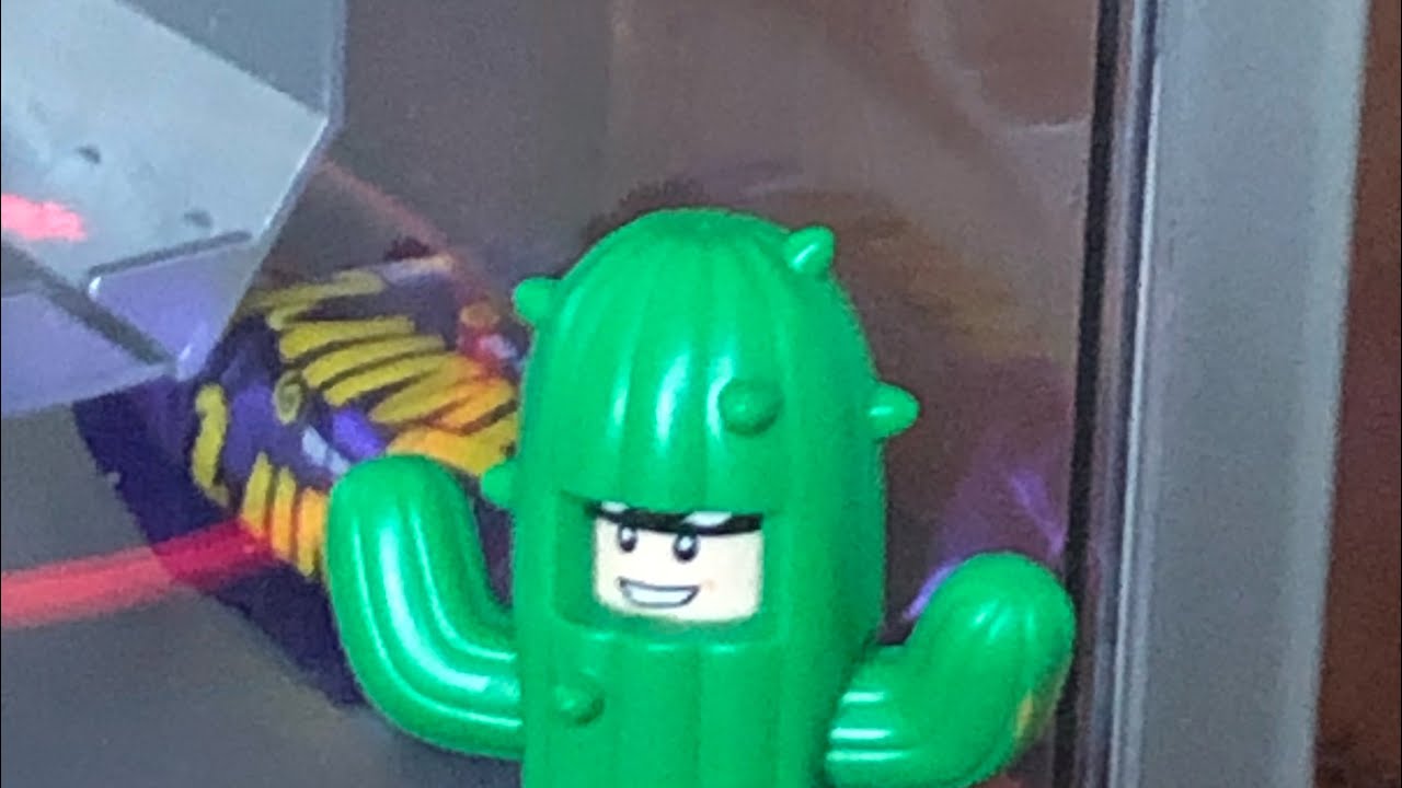 Mask singer Lego Season one part 1 - YouTube
