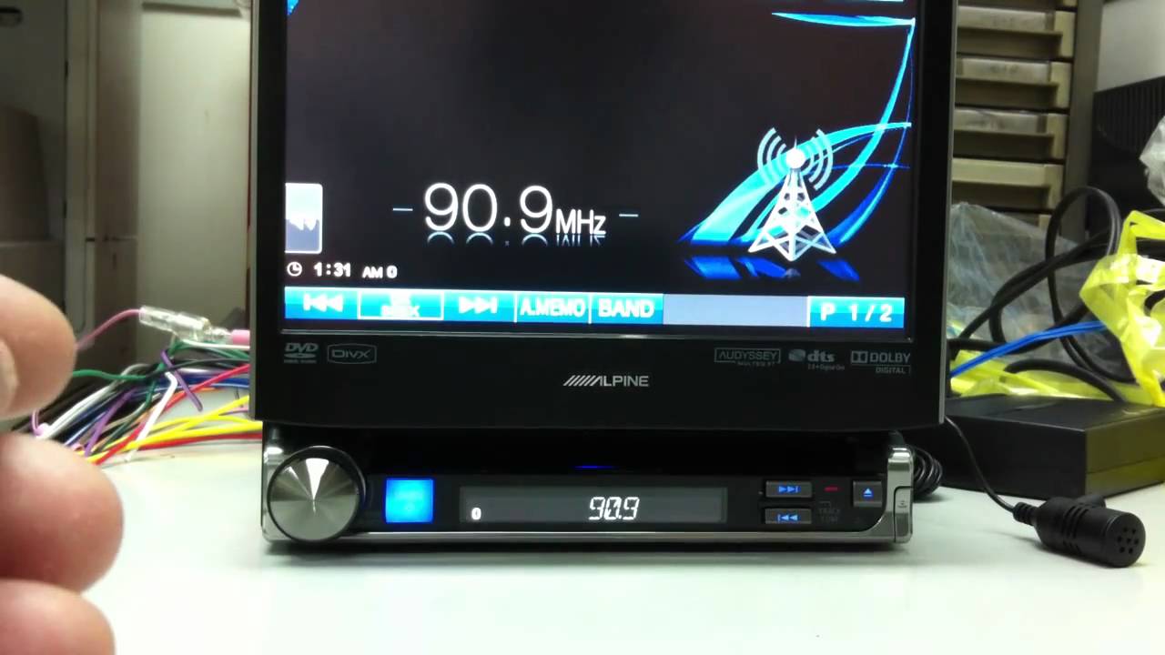 IVA D511E Bluetooth - YouTube