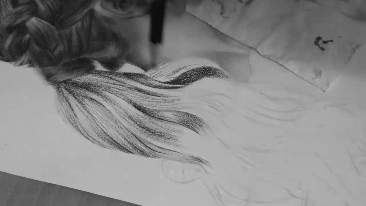 Drawing hair with graphite | Time Lapse | - YouTube