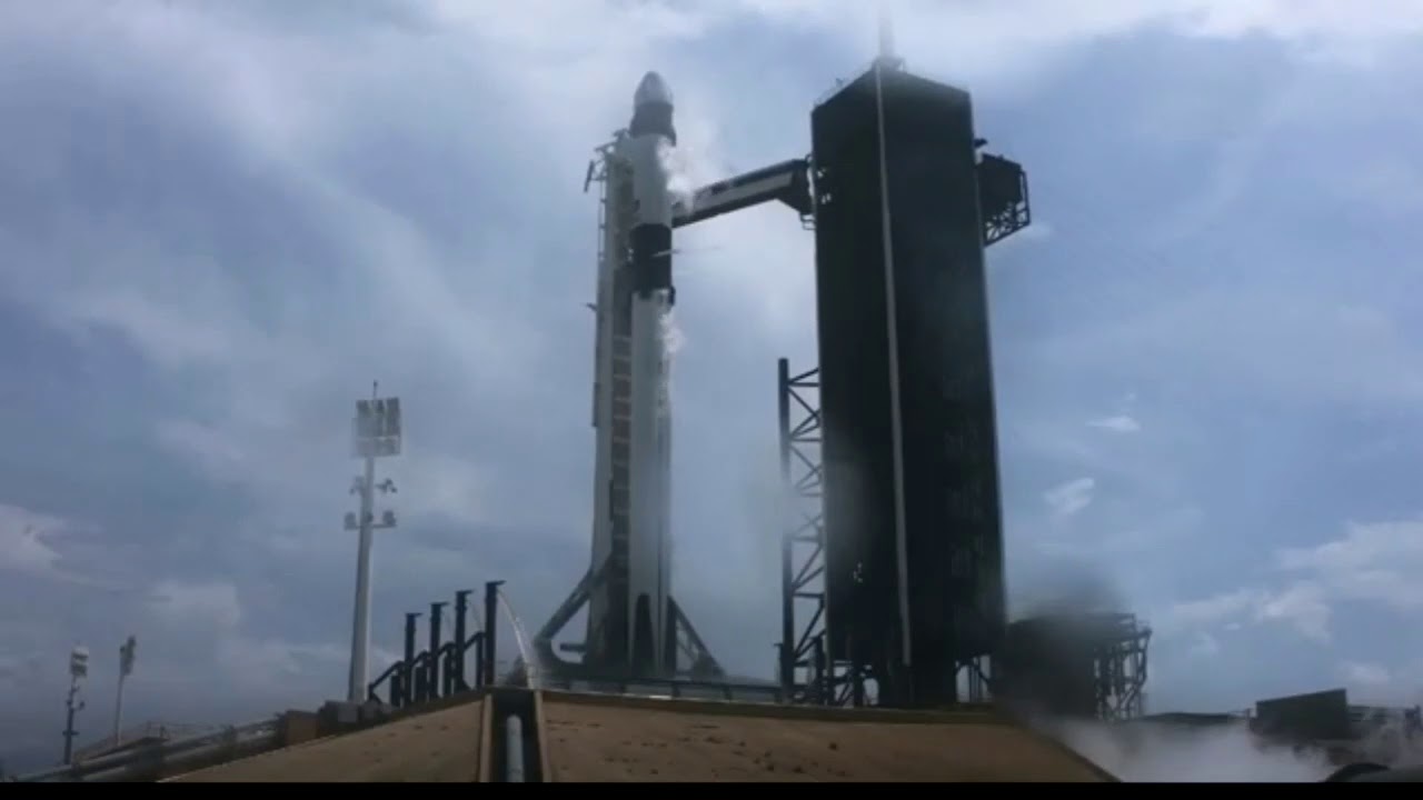 SpaceX makes history with successful first human space launch - YouTube