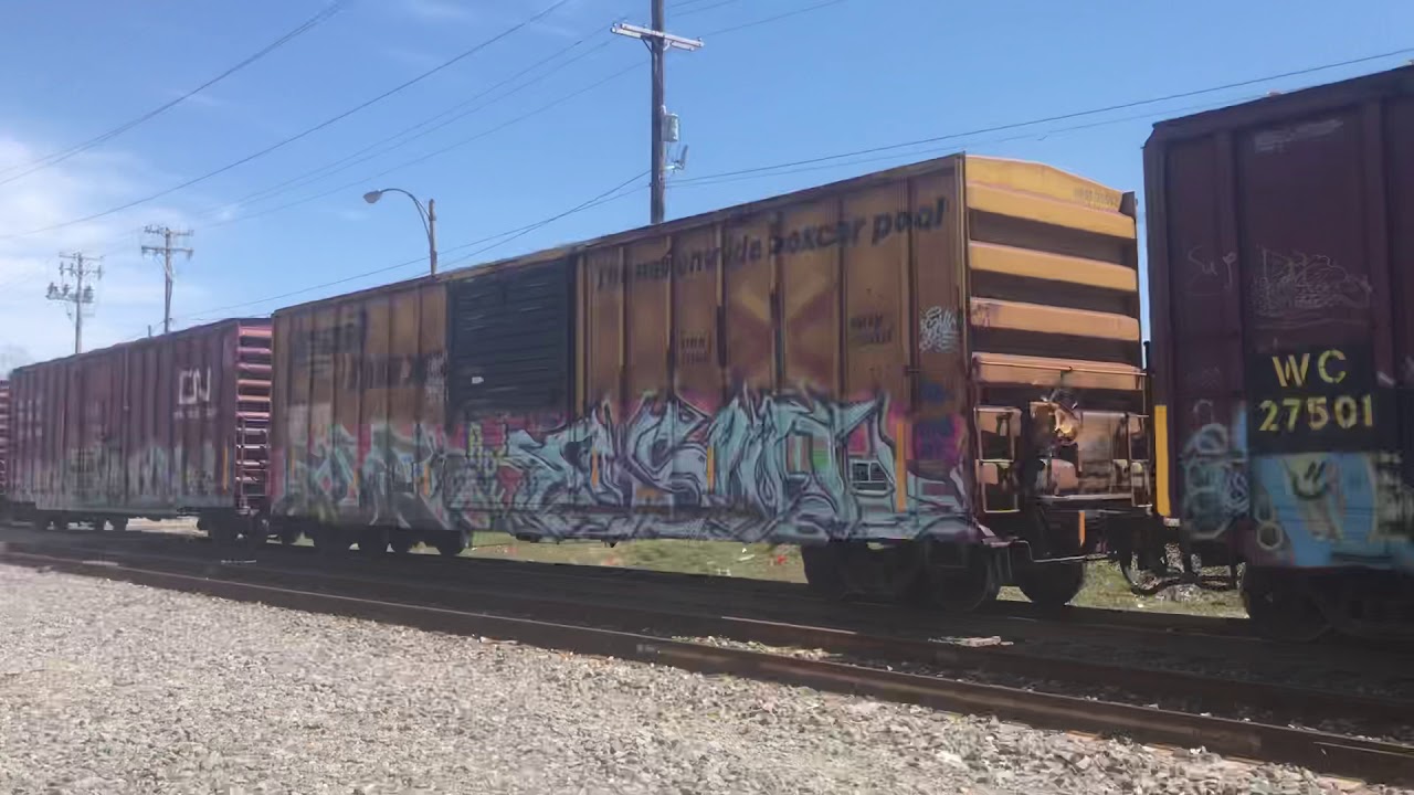 CN 2124 mixed freight - YouTube