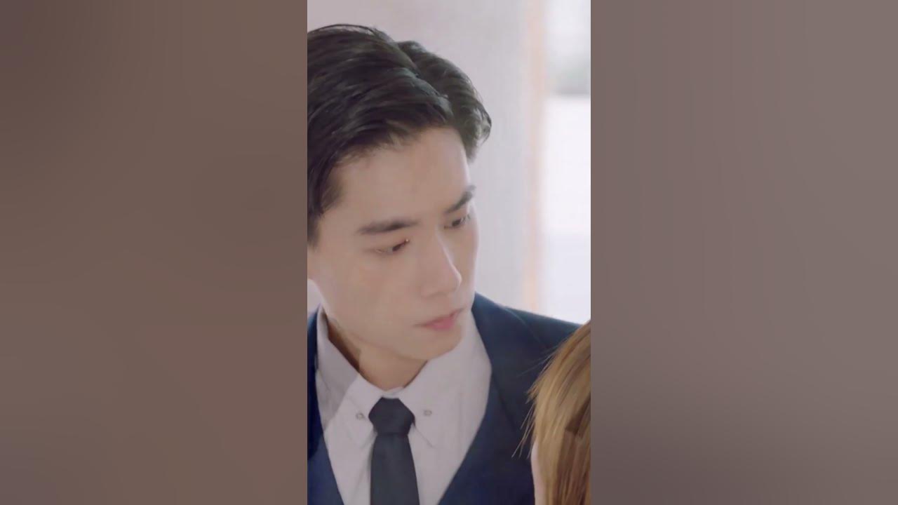 Spin and hug! ~#小风暴之时间玫瑰 #youcompleteme #胡一天 #乔欣 #shorts - YouTube