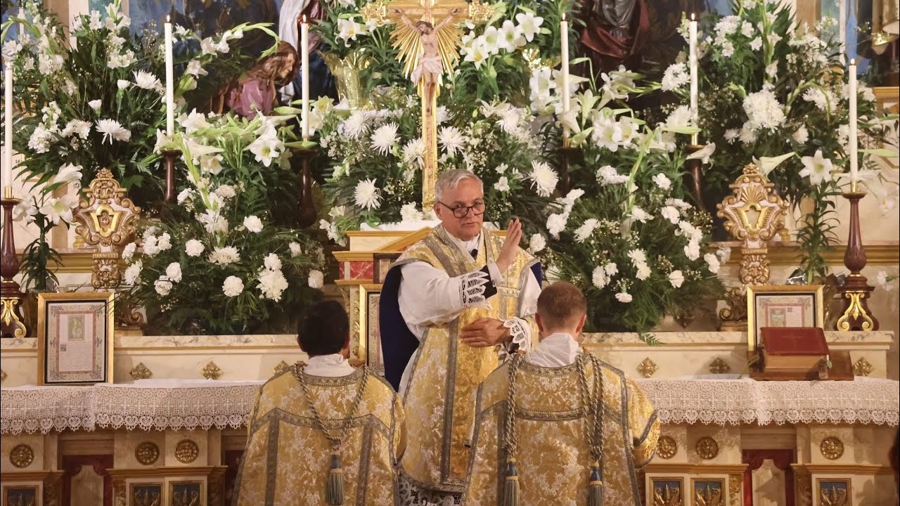 Regina Caeli - Antonio LOTTI (Traditional Latin Mass) - YouTube