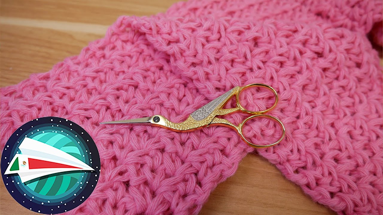 Tejido | Bufanda en mini V | Bufanda de color rosa tejida con lana de ...