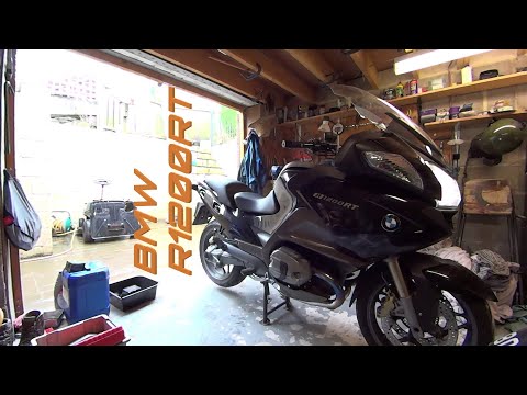 BMW R1200RT Service - YouTube